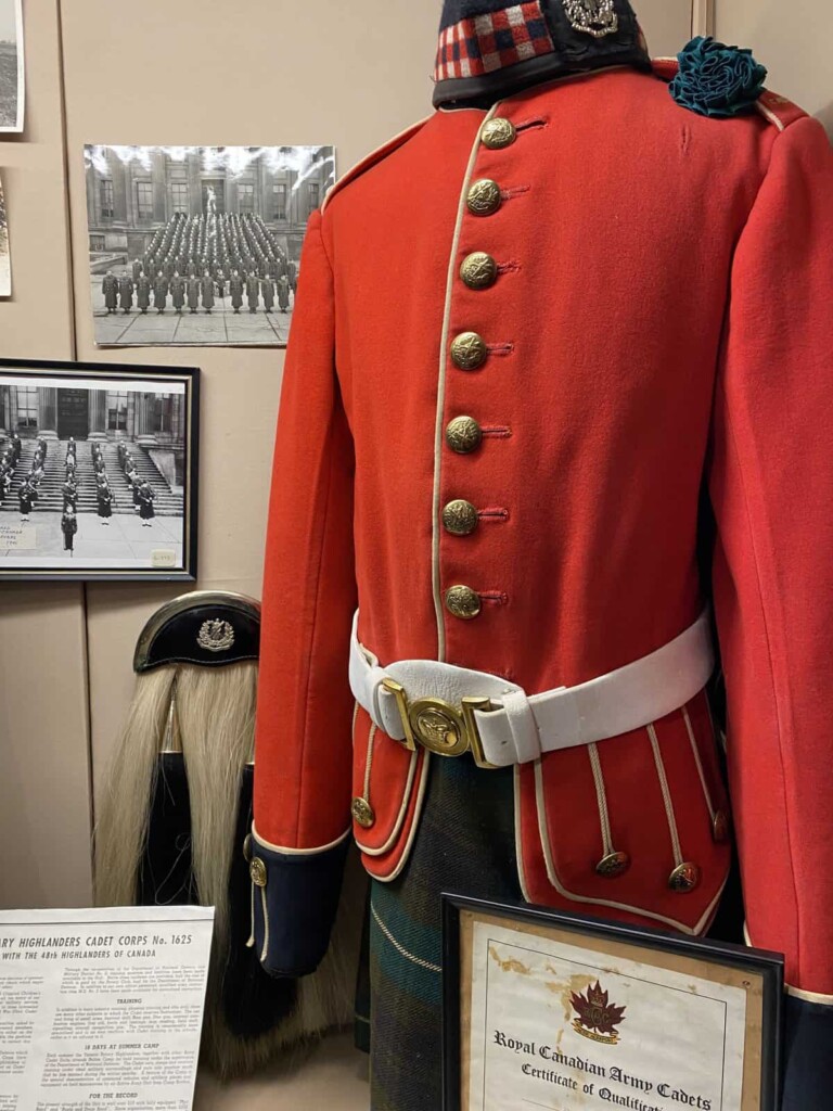 St. Andrew’s College Cadet Uniform – 48th Highlanders Museum